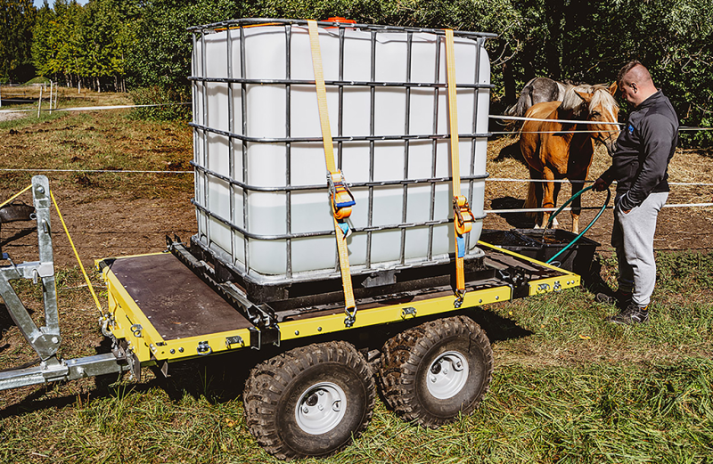 Komplet trailer til IBC-tank med spredebom - atv.fo